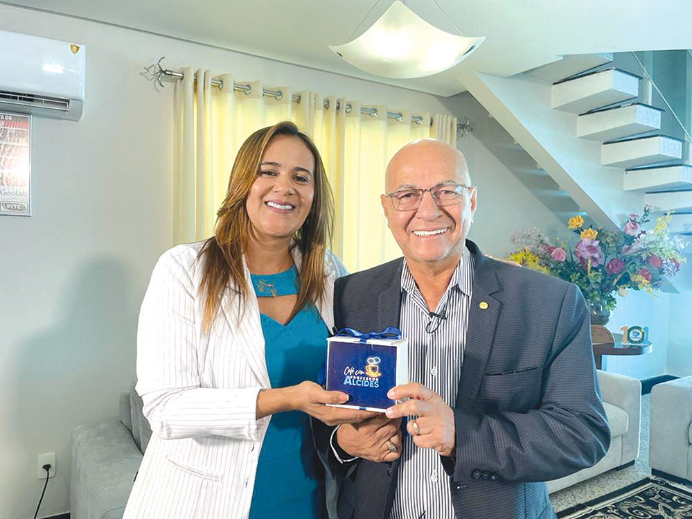 Biografia do Professor Alcides começa a ser escrita – Batendo Bola e Amigos